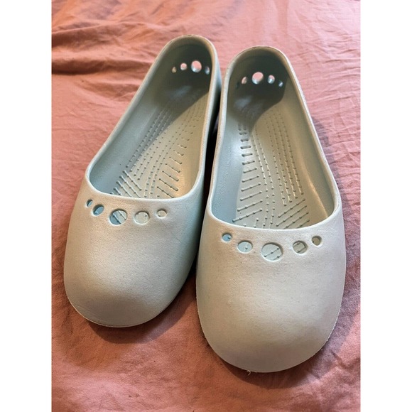 CROCS | Shoes | Crocs Womens Size 6 Light Blue Flats Shoes Alice Work ...
